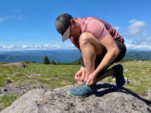 10 Essentials You Should Bring On Every Day Hike | CleverHiker