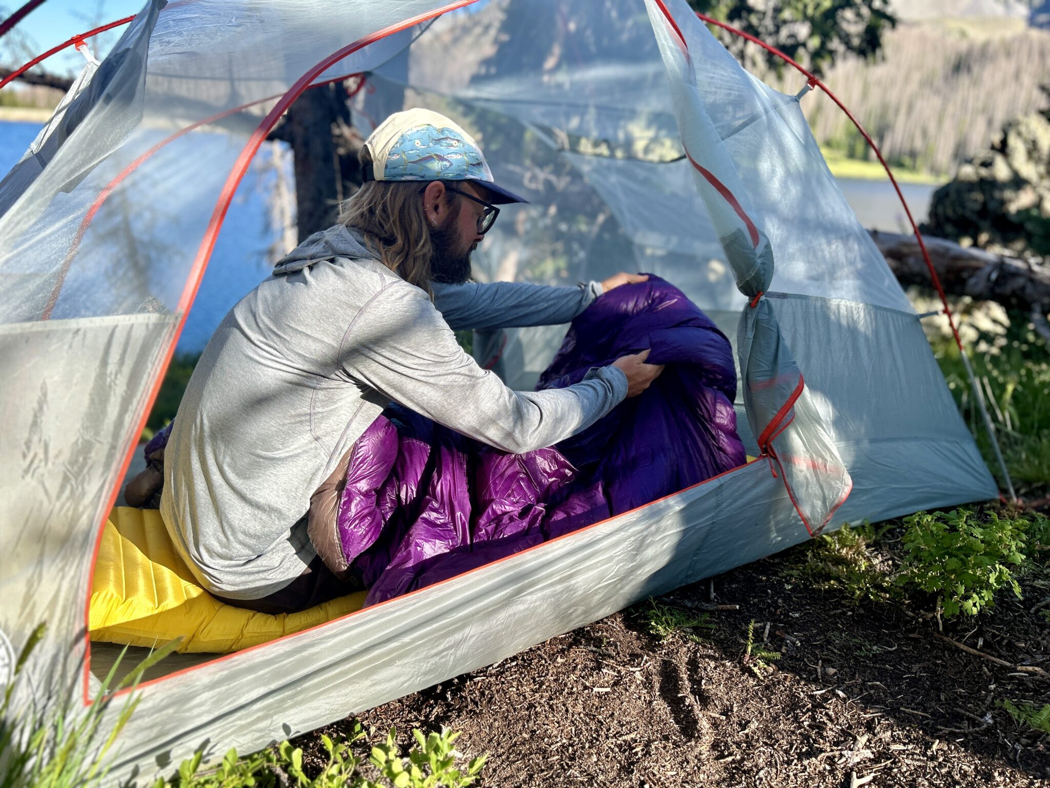 Enlightened Equipment Revelation 20 Quilt Review | CleverHiker