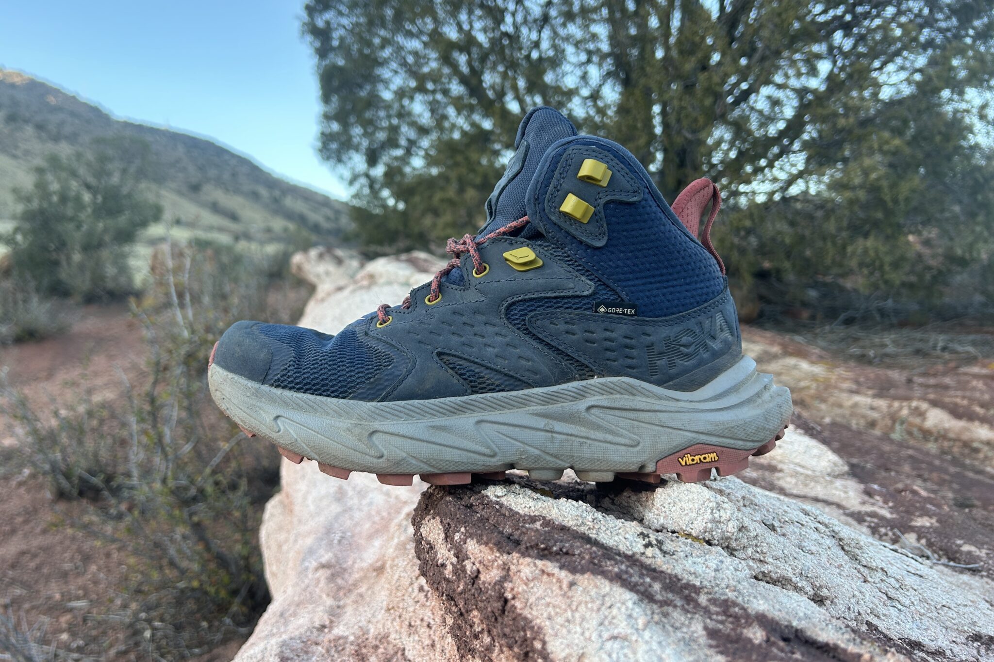Men's HOKA Anacapa 2 Mid GTX Review | CleverHiker