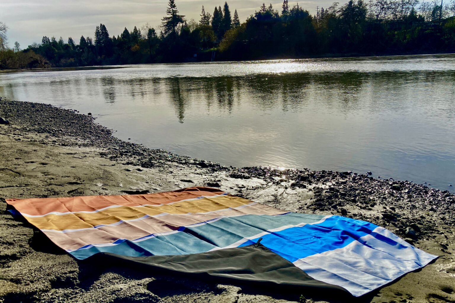 10 Best Camping Blankets of 2026, Tested for Cold Weather | CleverHiker