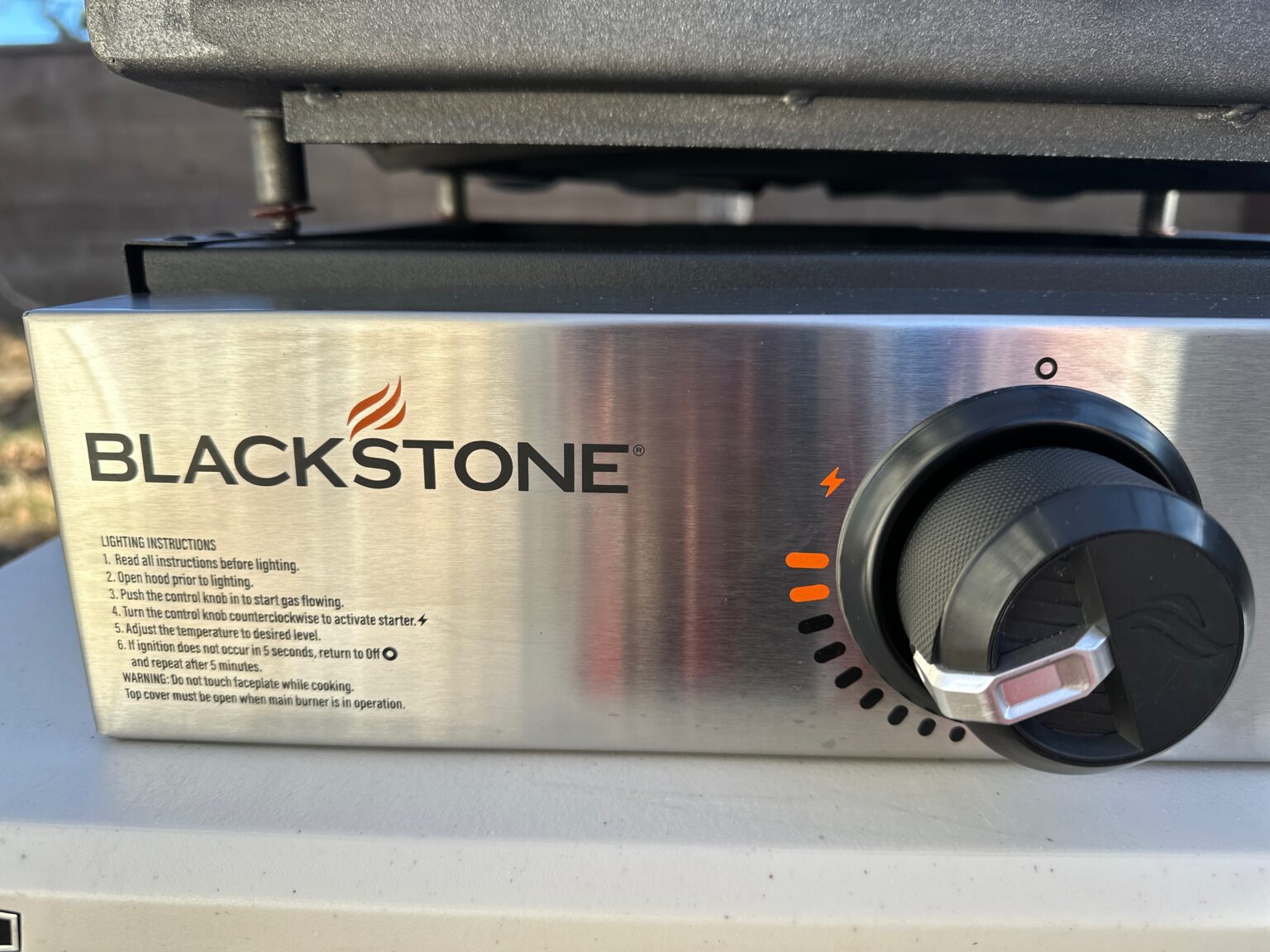Blackstone Original 17" Tabletop Griddle with Hood Review| CleverHiker